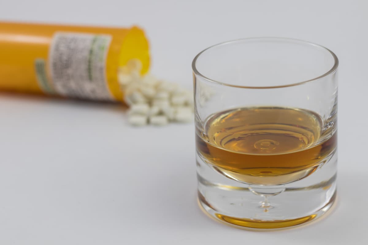 Mixing Diazepam and Alcohol: The Dangers & Side Effects